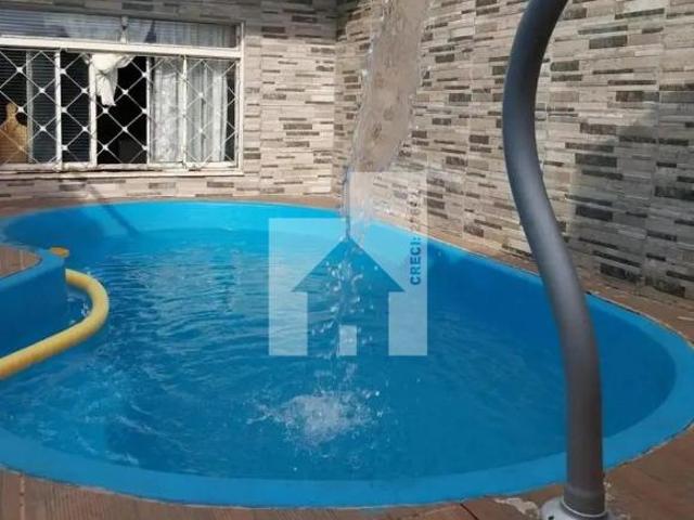 Sobrado a venda com 3 dormitórios, 3 banheiros, piscina com cascata, 300m² Jardim Novo Horizonte