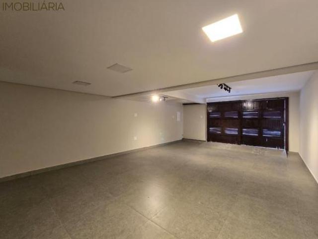 Sobrado à venda com 3 Dormitórios 1 Suíte, 4 vagas, 226m² na Vila Scarpelli em Santo André SP