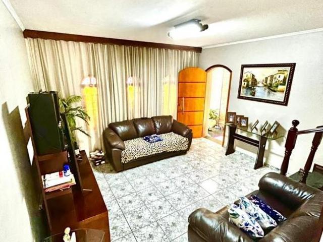 Sobrado à venda com 3 Dormitórios, 1 Suíte e 2 Vagas no Taboão, São Bernardo do Campo SP: Casa com