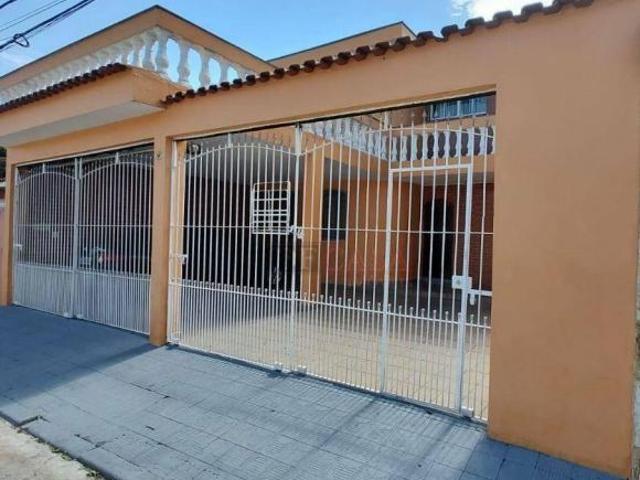 Sobrado à Venda com 3 dormitórios, 4 vagas de garagem. Vila Nhocuné São Paulo/SP
