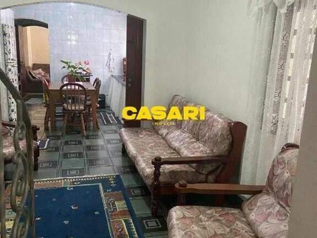 Sobrado à Venda com 3 Dormitórios e 170 m² na Cidade São Jorge Santo André/SP
