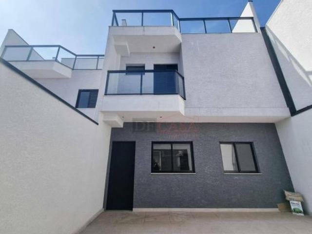 Sobrado a venda com 3 dormitórios e 1 suíte com 2 vagas de agarem