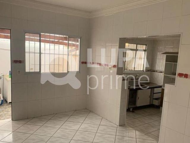 SOBRADO Á VENDA COM 3 DORMITÓRIOS E 1 VAGA