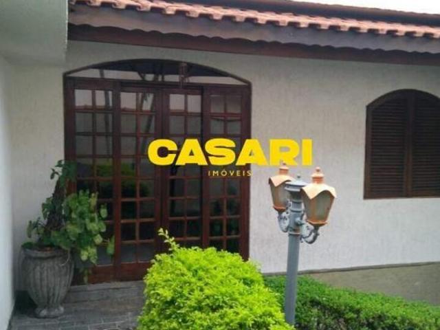 Sobrado à venda com 3 dormitórios e 264 m² no Jordanópolis São Bernardo do Campo/SP