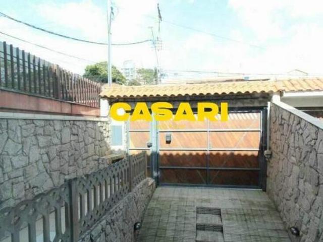 Sobrado à Venda com 3 Dormitórios e 300 m² na Vila Valparaíso – Santo André/SP
