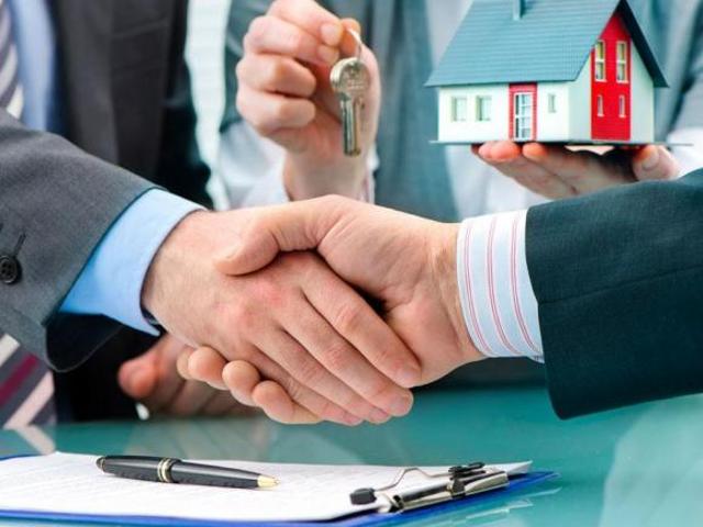 Sobrado à venda em Santo André SP: 3 quartos, 1 suíte, 2 banheiros, 2 vagas, 274m² no Jardim Las Veg