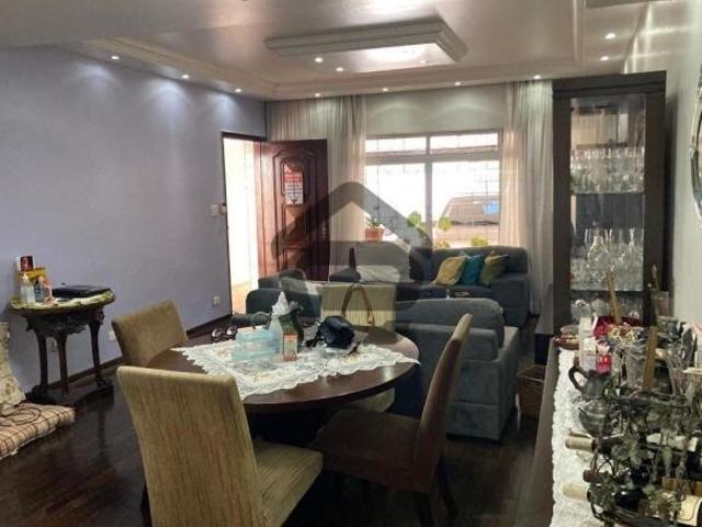 Sobrado à Venda com 3 Dormitórios no Campo Belo