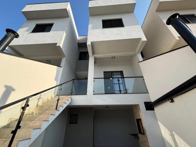 Sobrado à Venda com 3 dormitórios no Jardim Columbia – Caieiras SP
