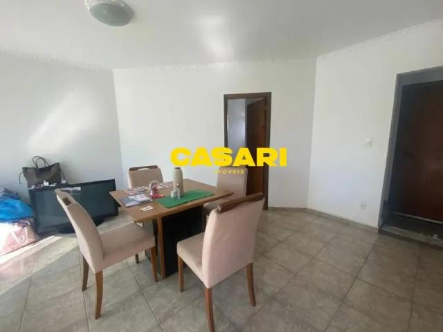 Sobrado à Venda com 3 Dormitórios, Suíte e 4 Vagas – Jardim do Mar – São Bernardo do Campo/SP