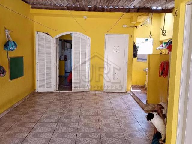 Sobrado à venda com 3 dormitórios por R$ 350.000,00 próximo ao banco itaú, Jardim Zaira, Mauá, SP