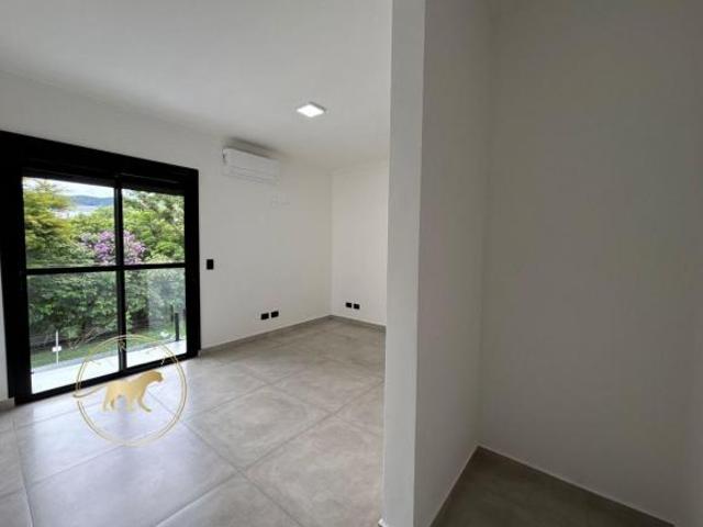 Sobrado à Venda com 3 dormitórios – Residencial São Marino | Caieiras SP