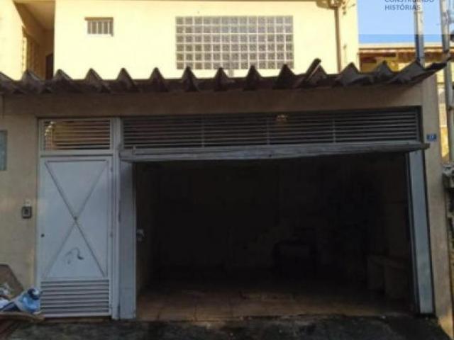 Sobrado a venda com 3 dorms, 3 Wcs, 2 vagas na Vila Rosália por R$749.900,00