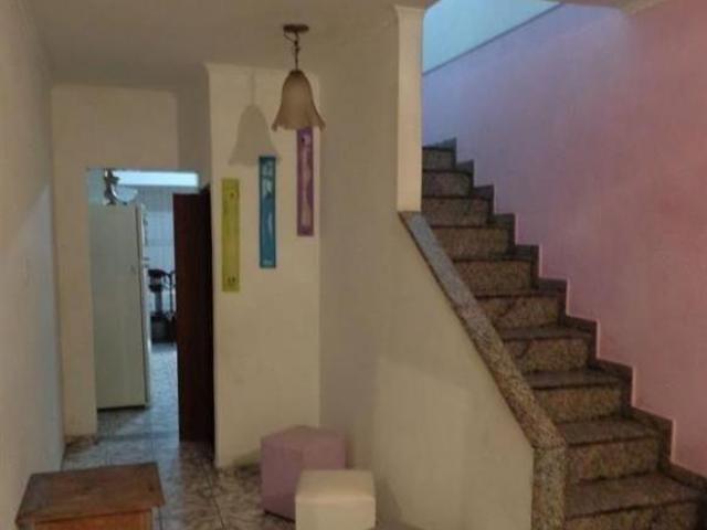 Sobrado a venda com 3 dorms 1 suíte e com 2 vagas de garagem