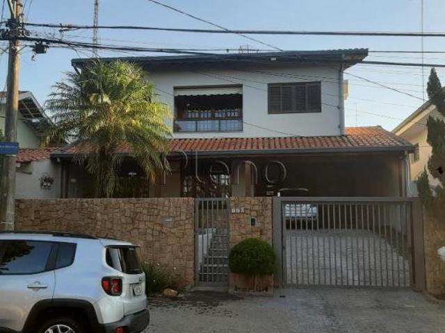 Sobrado à venda com 3 suítes no Nova Campinaa, em Campinas