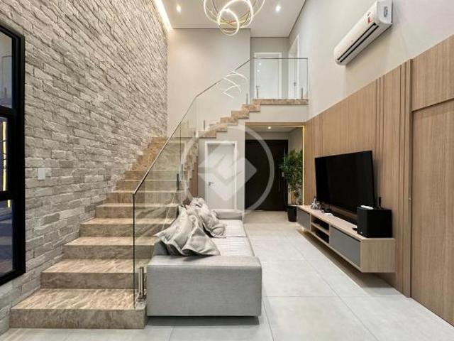Sobrado á venda com 3 suites no condominio Florais da Mata em Varzea Grande MT R$3.200.000,00