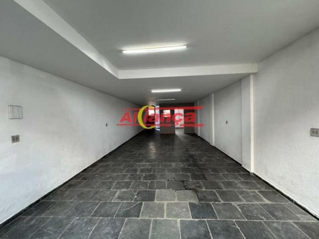 SOBRADO Á VENDA COM 3 SUÍTES + EDÍCULA no JARDIM SANTA MENA em GUARULHOS/SP