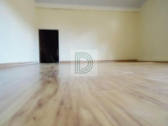 Sobrado à venda com 3 suítes, sótão e 3 vagas Bairro em Excelente localização