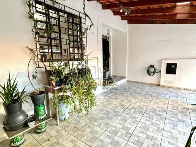 Sobrado à venda com 3 quartos | 120m² | Condomínio