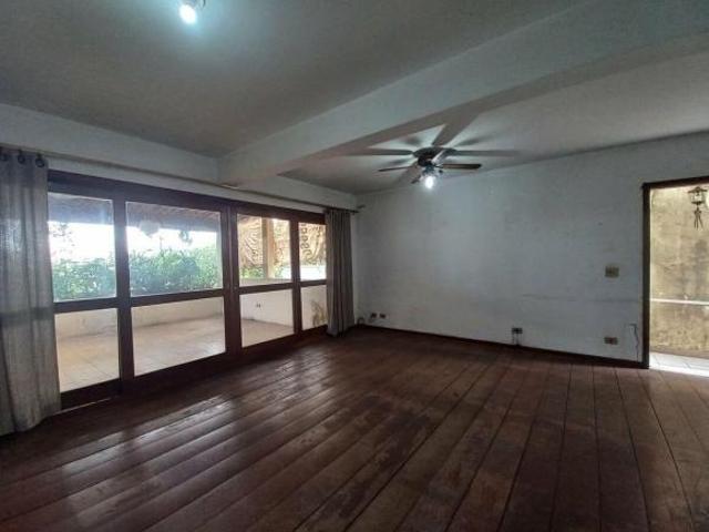 Sobrado à venda com 3 quartos 1 suíte e 4 vagas de garagem no Butantã