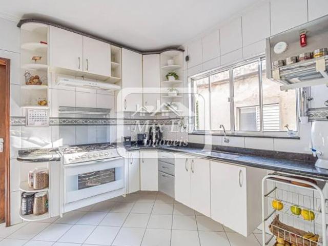 Sobrado a venda com 3 quartos, 230 m², Jardim das Flores Osasco SP