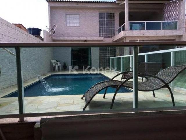 Sobrado à venda com 3 quartos em Jardim Juliana, Ferraz de Vasconcelos