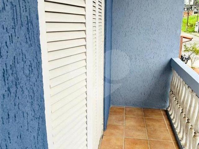 Sobrado à venda com 3 quartos em Loteamento Municipal Brás Cubas, Mogi das Cruzes