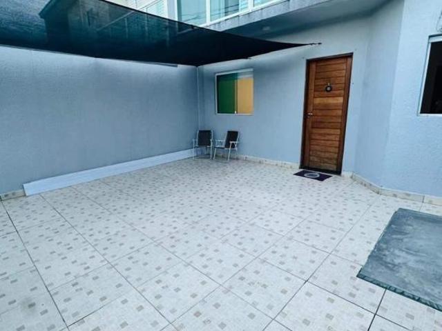 Sobrado à venda com 3 quartos no bairro Cibratel