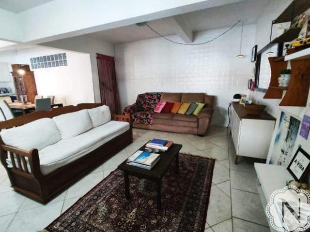 Sobrado à venda com 3 quartos no bairro Belas Artes