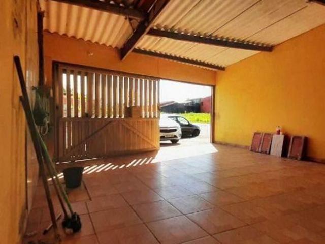 Sobrado à venda com 3 quartos no bairro Gaivota Praia