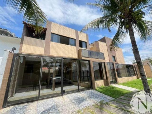 Sobrado à venda com 3 quartos no bairro Marrocos