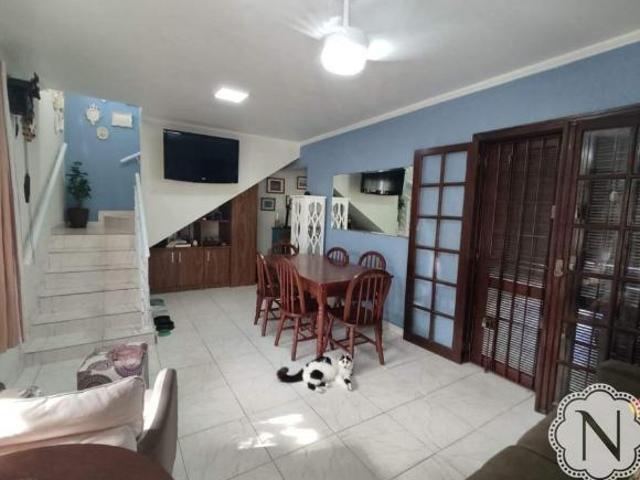 Sobrado à venda com 3 quartos no bairro Nova Itanhaém Praia
