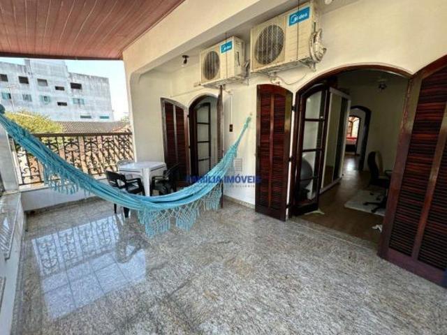 Sobrado à venda com 3 quartos no morro nova Cintra em Santos