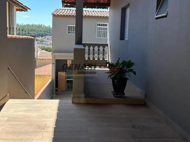 Sobrado à Venda com 3 quartos, piscina e edícula na Vila Rubens, Indaiatuba, SP