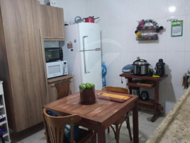 Sobrado a venda com 3 quartos, sendo 1 suíte e 2 vagas na Parada Inglesa