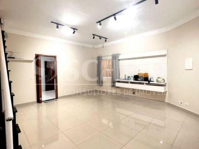 Sobrado à venda com 3 quartos, sendo 1 suíte, em Campo Grande, São Paulo SP