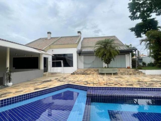 Sobrado à venda com 3 quartos, sendo 1 suíte, em Jardim Armênia, Mogi das Cruzes