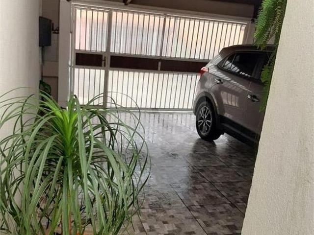Sobrado à venda com 3 quartos, sendo 1 suíte, em Vila Suissa, Mogi das Cruzes