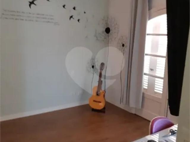 Sobrado à venda com 3 quartos, sendo 2 suítes, em Vila Paulicéia, São Paulo SP
