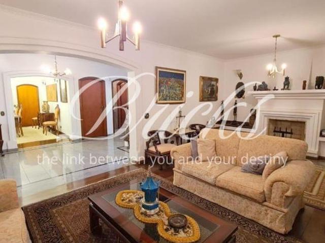 SOBRADO À VENDA COM 487M² COM 4 DORMS, 4 SUÍTE E 4 VAGAS