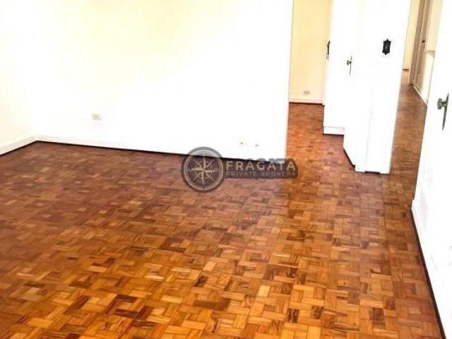 Sobrado a venda com 400m² 2 suítes e 7 vagas de garagem Jardim Paulistano /SP
