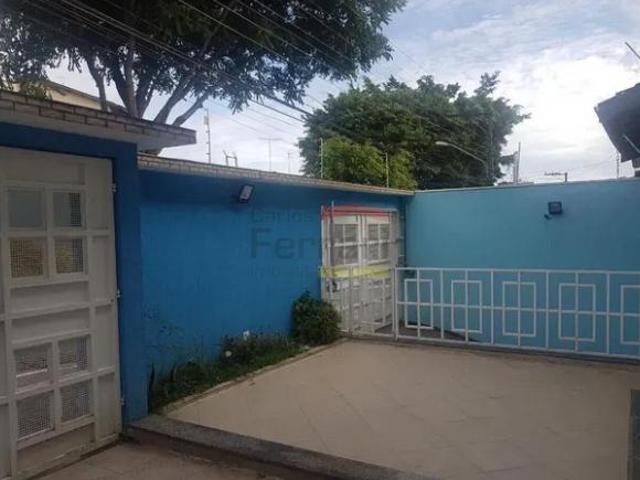 Sobrado á venda com 420m²