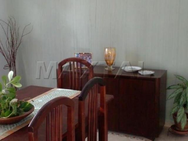 Sobrado a venda, com 4 dormitórios, 3 suítes, 6 banheiros, 4 salas, 3 vagas, 300m² no Tremembé