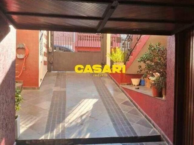 Sobrado à Venda com 4 Dormitórios, 2 Suítes e 6 Vagas – Jardim Las Vegas, Santo André/SP