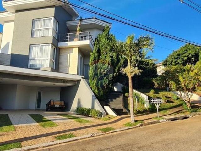 Sobrado à venda com 4 Dormitórios, Golden Park R$ 1.350.000,00
