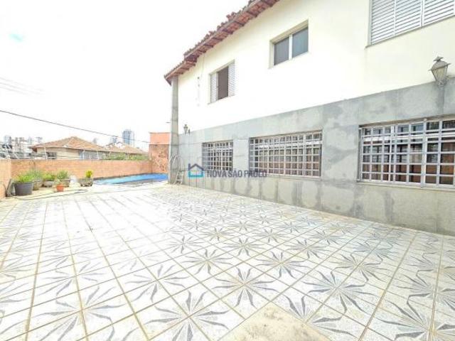 Sobrado à Venda com 4 dormitórios e 4 Vagas, 383 m² Vila Gumercindo Metrô Sant