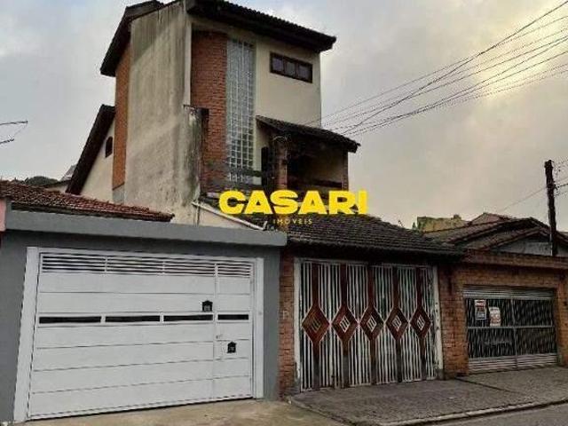 Sobrado à Venda com 4 Dormitórios e 300m² no Jardim Silvina – São Bernardo do Campo