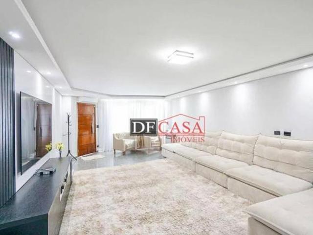 Sobrado a venda com 4 dormitórios na Vila Carrão
