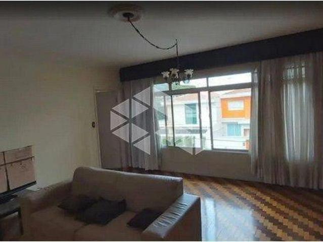 Sobrado à venda com 4 quartos, 290 m² e 5 vagas excelente localização na Zona Leste de São Paulo