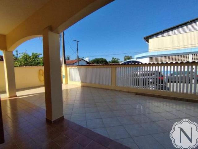 Sobrado à venda com 4 quartos no bairro Mosteiro