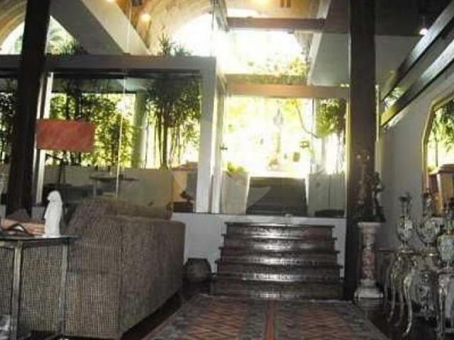 Casa a venda com 3 quartos na Chacara Monte Alegre